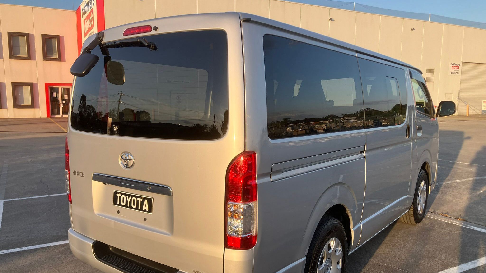 Japanese Vans: Iconic Models & US Import Guide. | ZervTek